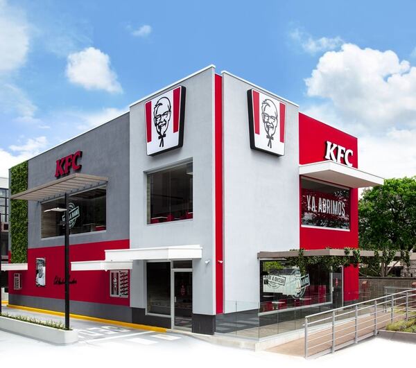 KFC invierte en tecnología que cambia la atención de clientes en sus ...