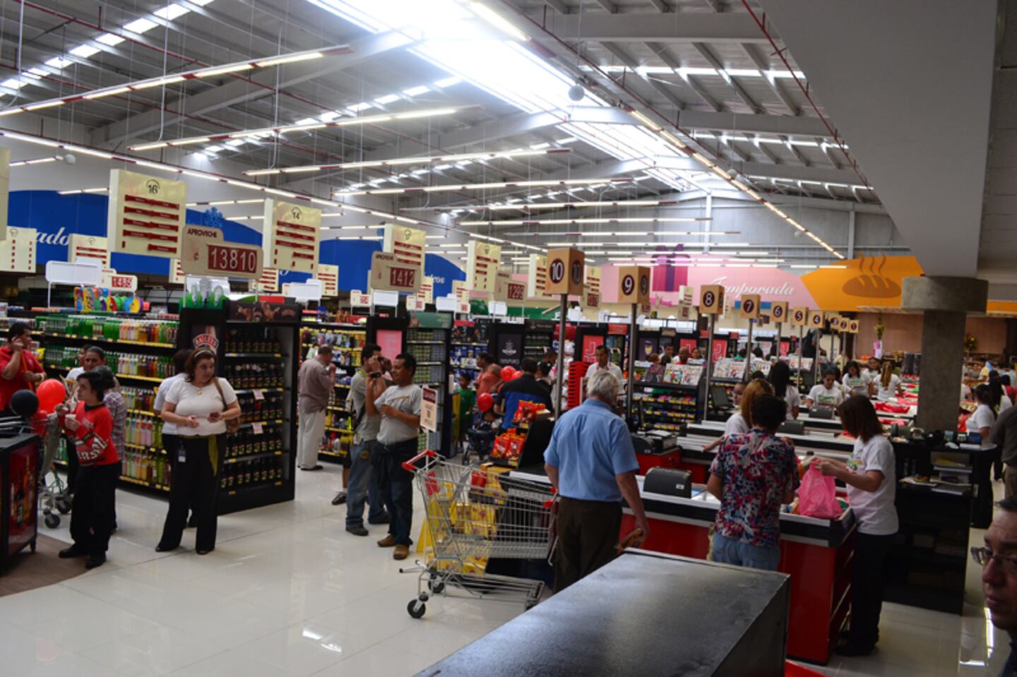 Desaprueban la compra de Perimercados, Super Compro y Saretto, por ...