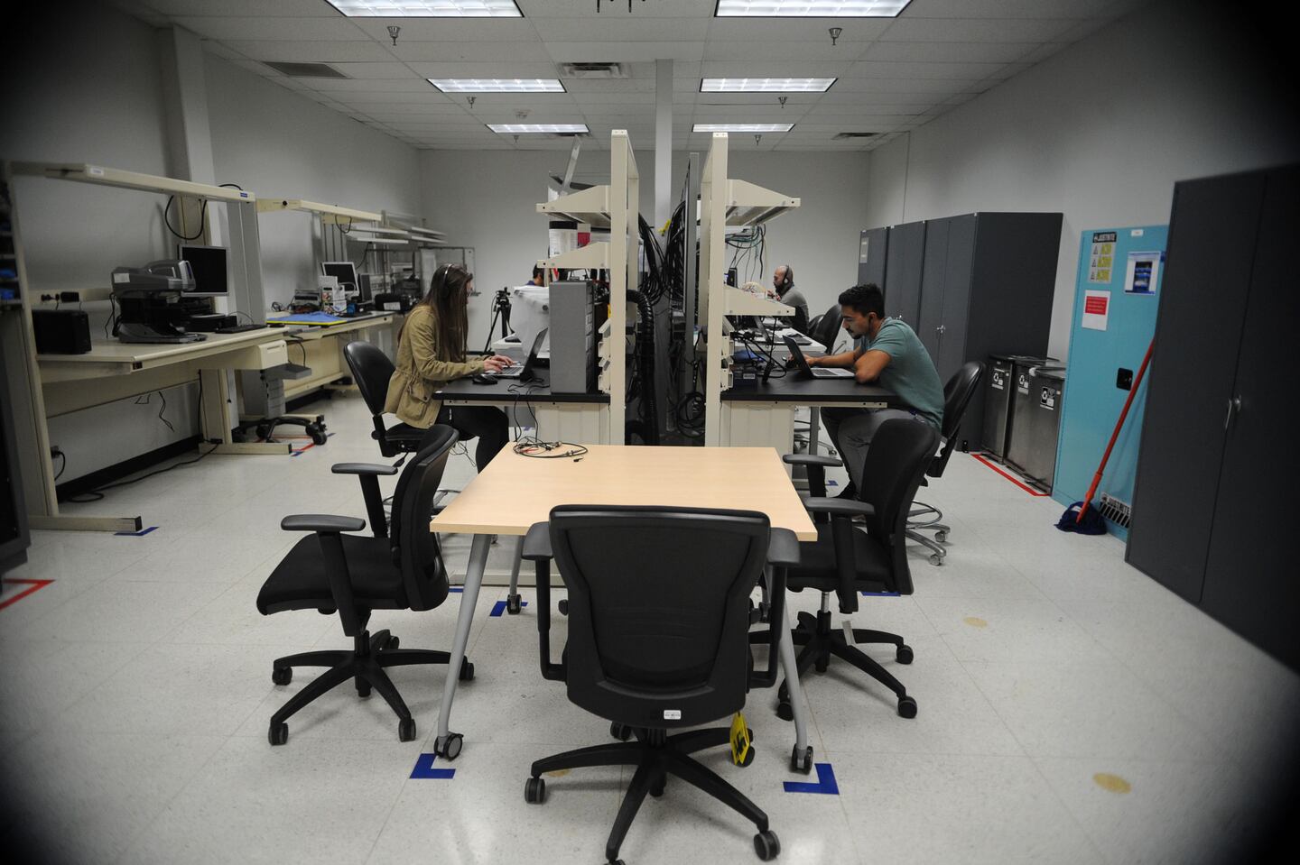 Intel elevó compras locales, empleo de técnicos y profesionales, y lo ...