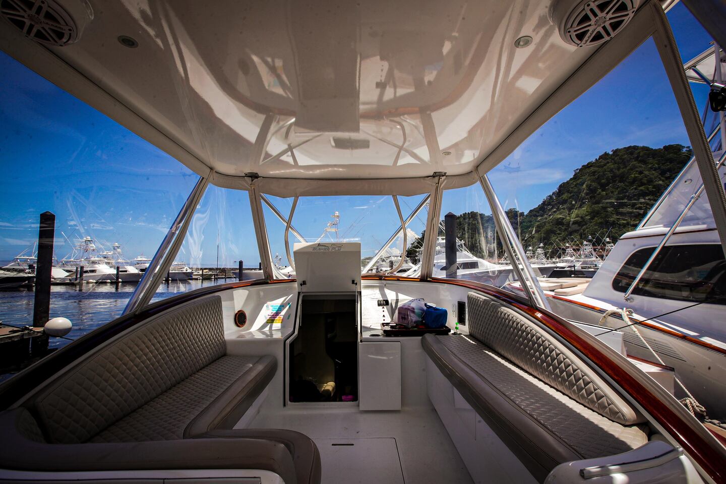 Yates de hasta $3,2 millones se construyen en Costa Rica y así lucen ...